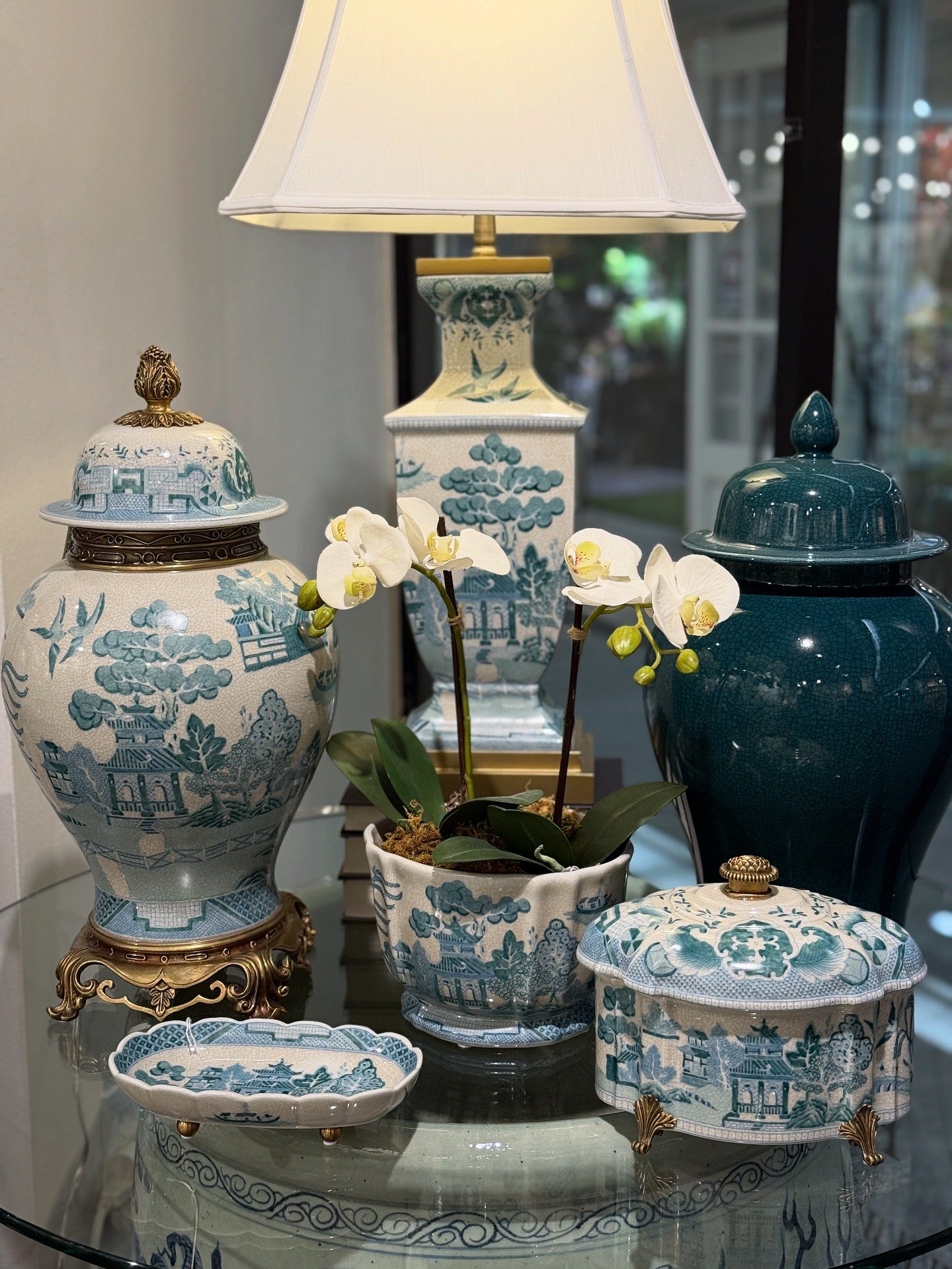 Danny's Fine Porcelain – Lillian Grey