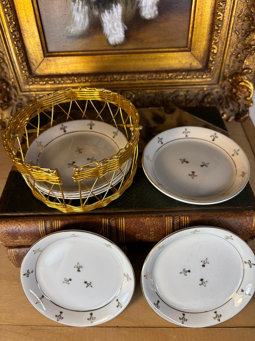 Andrea by Sadek Fleur de Lis coasters set of 5 with wire basket ...